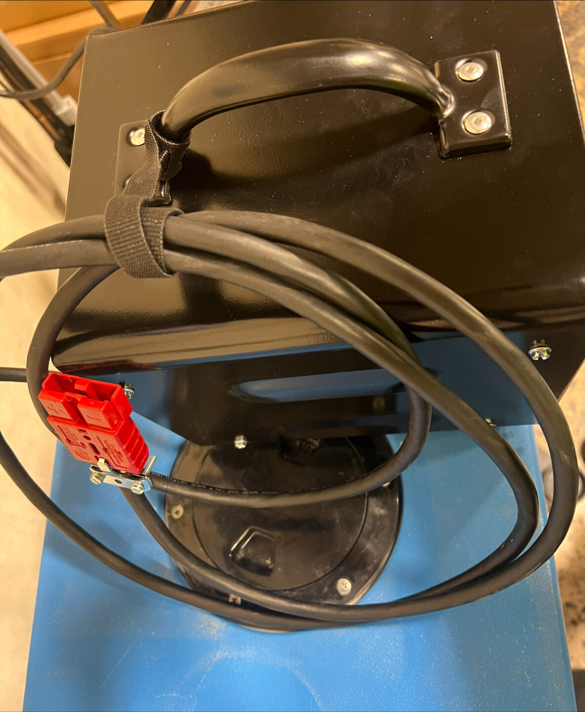 Dual Mode Electrical Autoscrubber Charger | Aztec Products