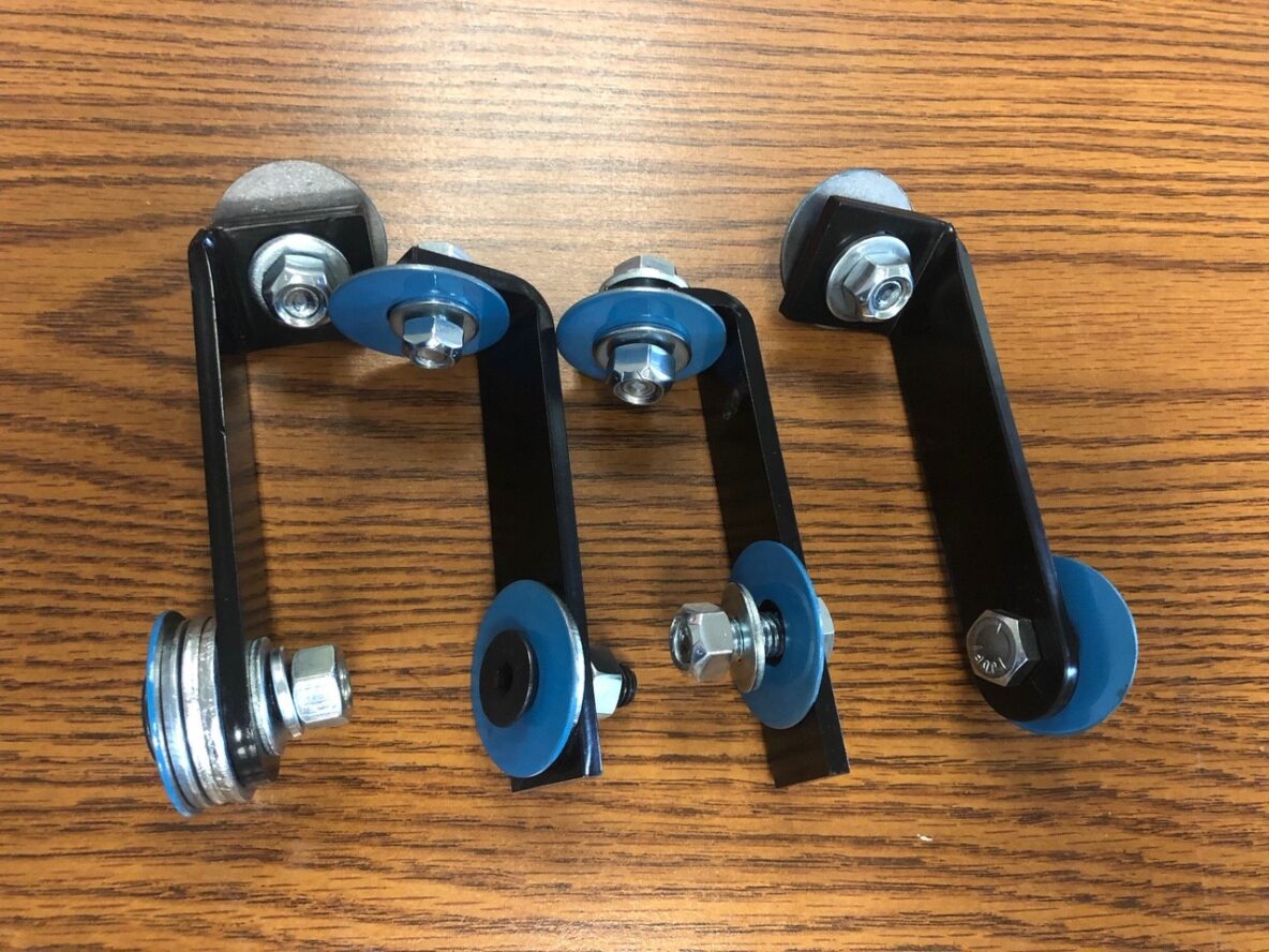 SIDEWINDER BODY CORNER BRACKETS WITH HARDWARE SET | Aztec Products